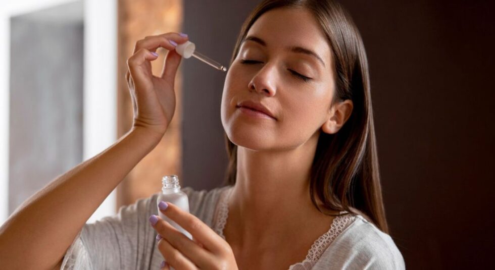 Sudden Skin Sensitivity: Causes and Treatment (Guide)